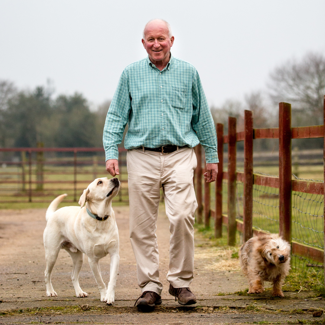 Discussing the XL Bully Ban with Dr Roger Mugford – Anna Webb